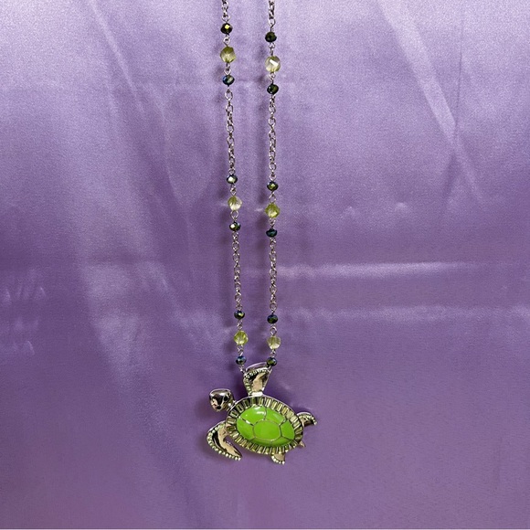 No brand listed on item | Jewelry | Groovy Green Turtle Necklace | Poshmark